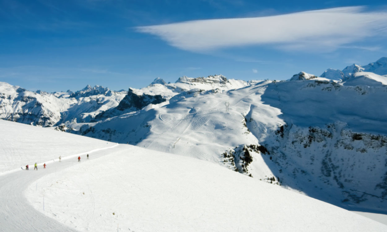 Geneva Ski Transfers to Alpine Resorts | Alpine Fleet - Rated 4.6/5